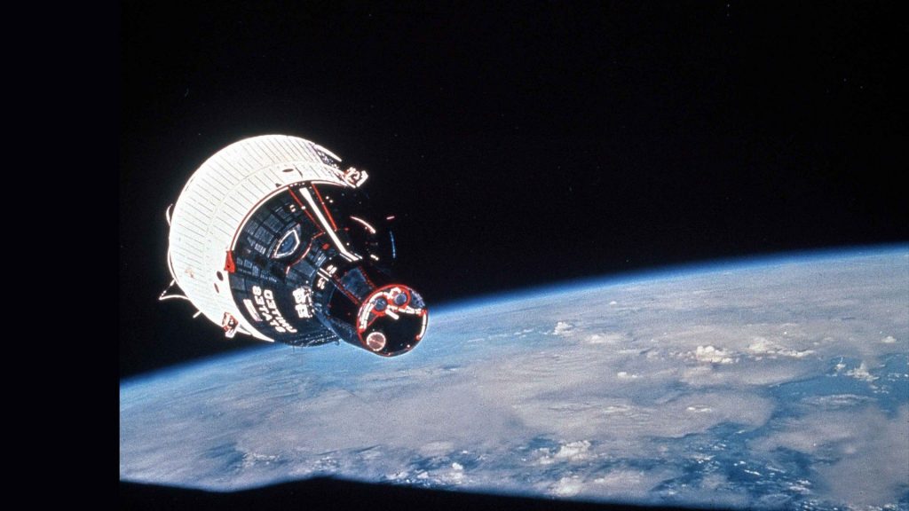 The smelliest spaceship in history - The New World
